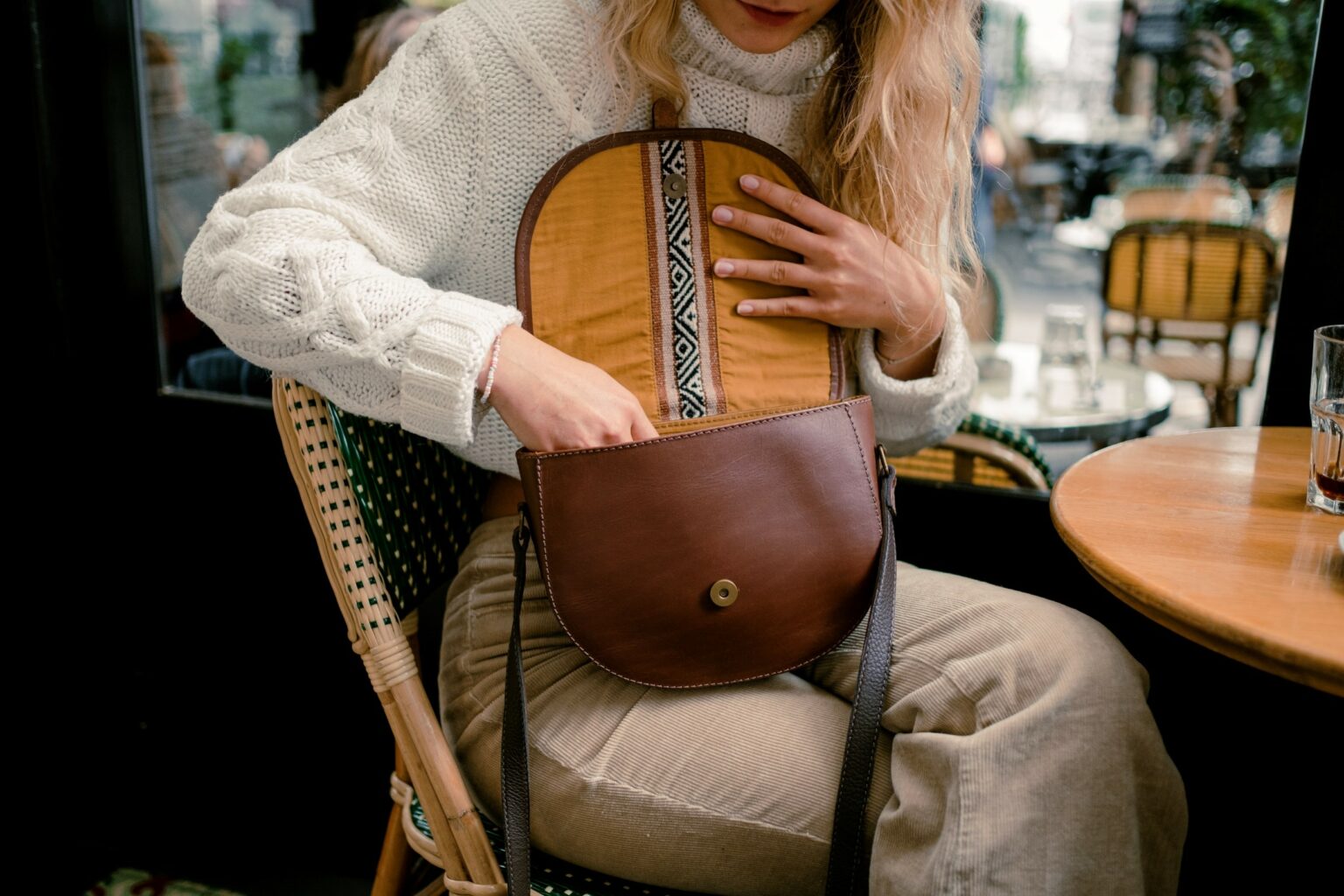 Aguayo - origin and manufacture of the fabric - Pachamama